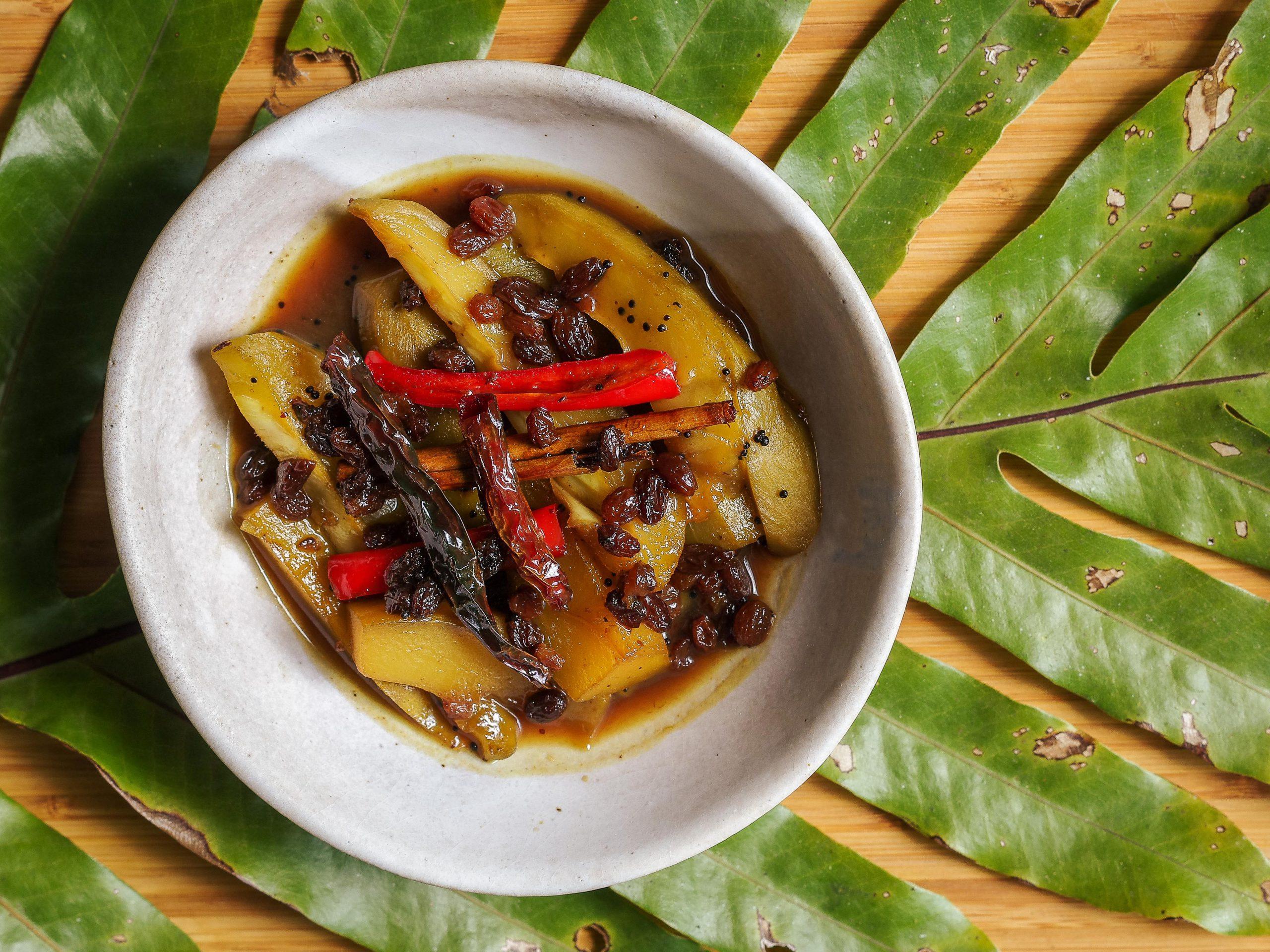 Sweet mango chutney: Condiment or dessert? It's up to you | Periuk.my